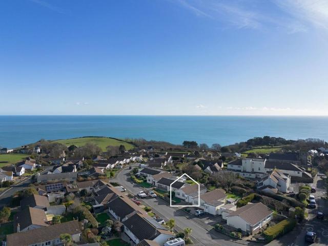 2 bedroom detached house for sale