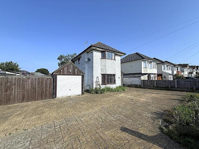 2 bedroom detached house for sale