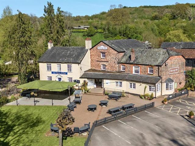 2 bedroom detached house for sale