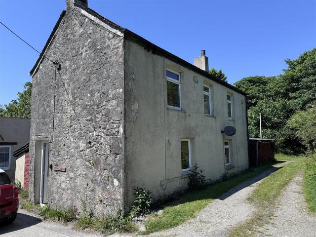 2 bedroom detached house for sale