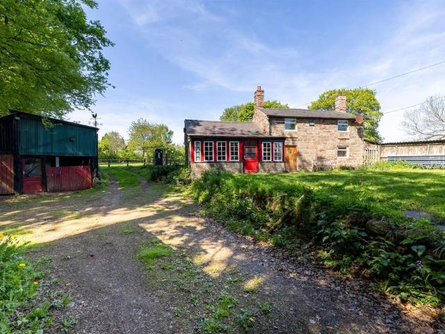 2 bedroom detached house for sale