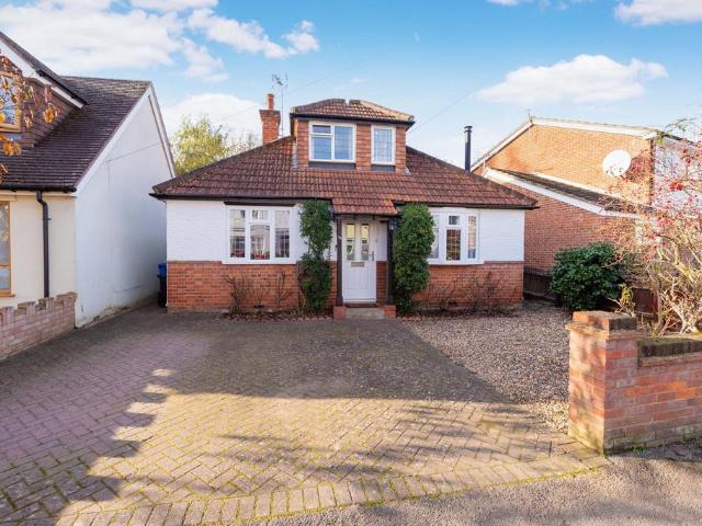 2 bedroom detached house for sale
