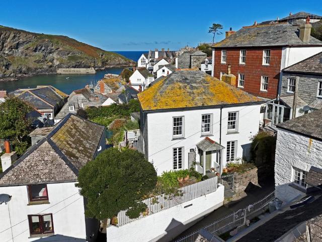 2 bedroom detached house for sale