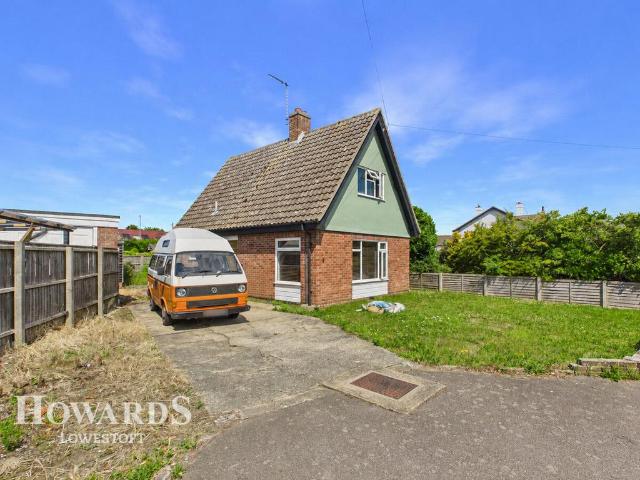 2 bedroom detached house for sale