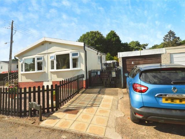 2 bedroom detached house for sale