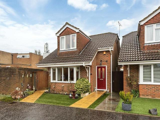 2 bedroom detached house for sale