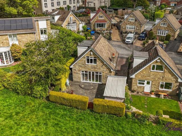 2 bedroom detached house for sale
