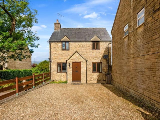 2 bedroom detached house for sale