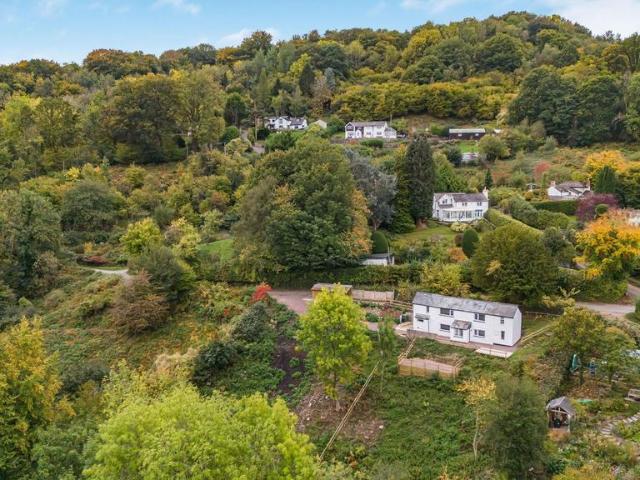 2 bedroom detached house for sale