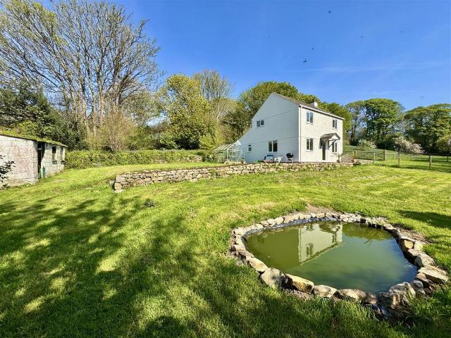 2 bedroom detached house for sale