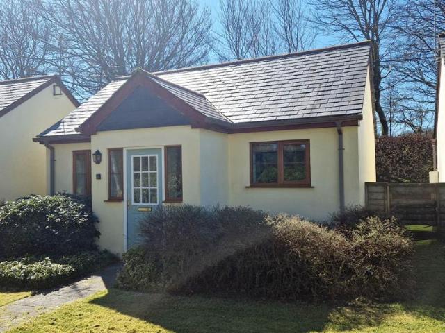 2 bedroom detached house for sale