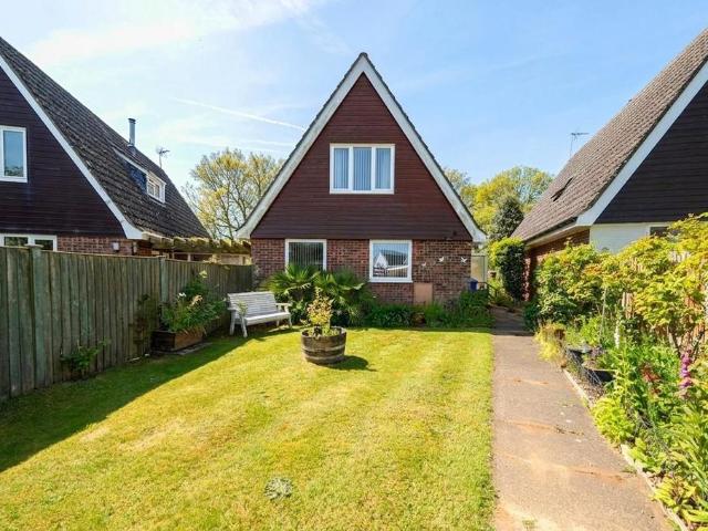 2 bedroom detached house for sale