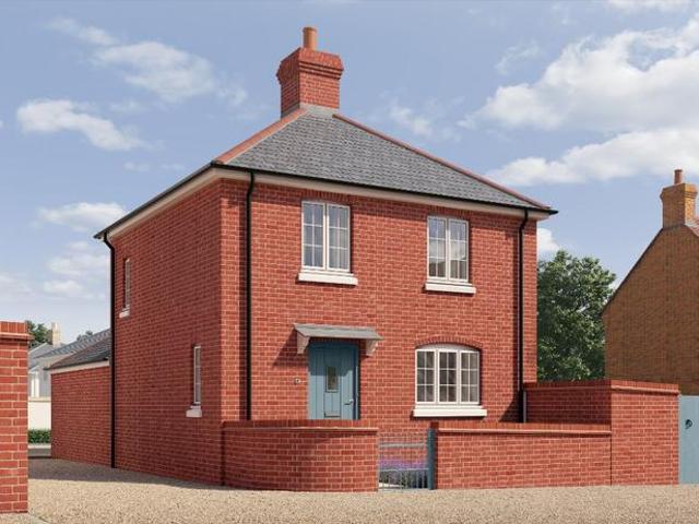 2 bedroom detached house for sale
