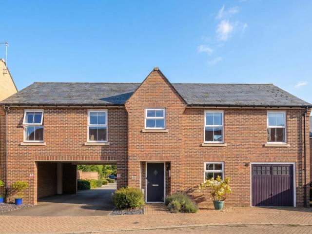 2 bedroom detached house for sale