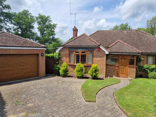 2 bedroom detached house for sale