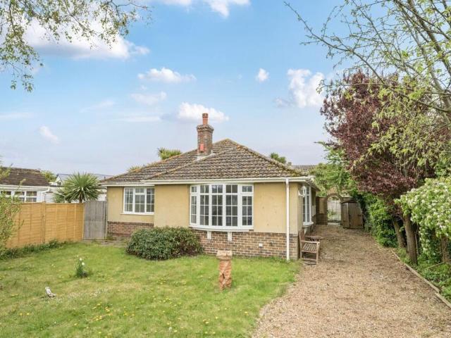 2 bedroom detached house for sale