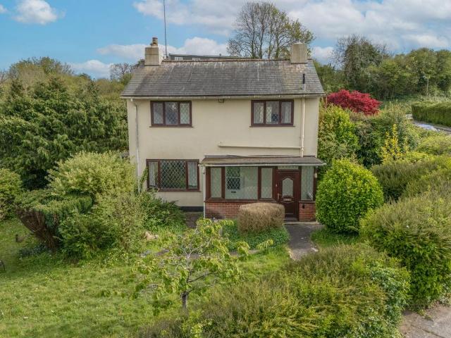2 bedroom detached house for sale