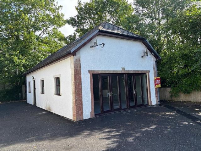 2 bedroom detached house for sale