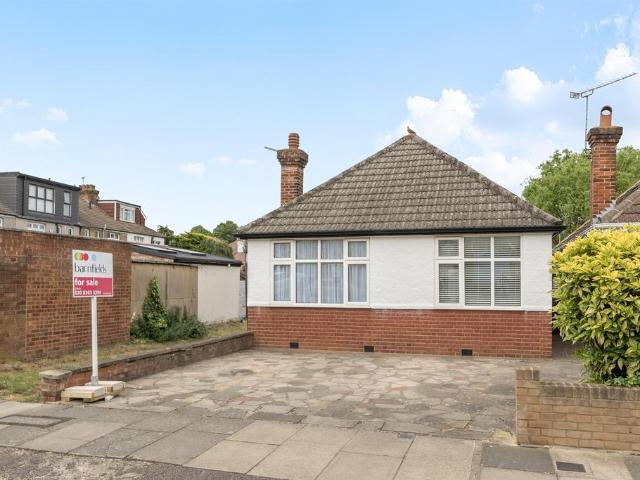 2 bedroom detached house for sale