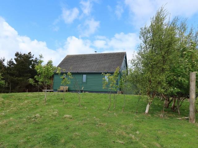 2 bedroom detached house for sale