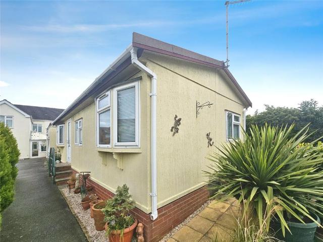 2 bedroom detached house for sale