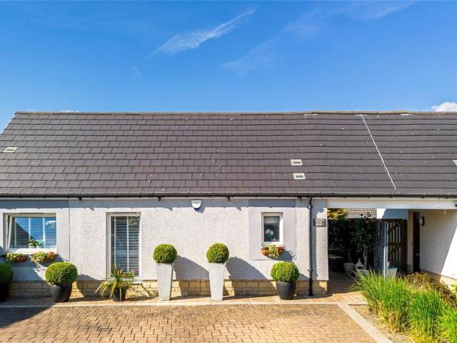 2 bedroom detached house for sale
