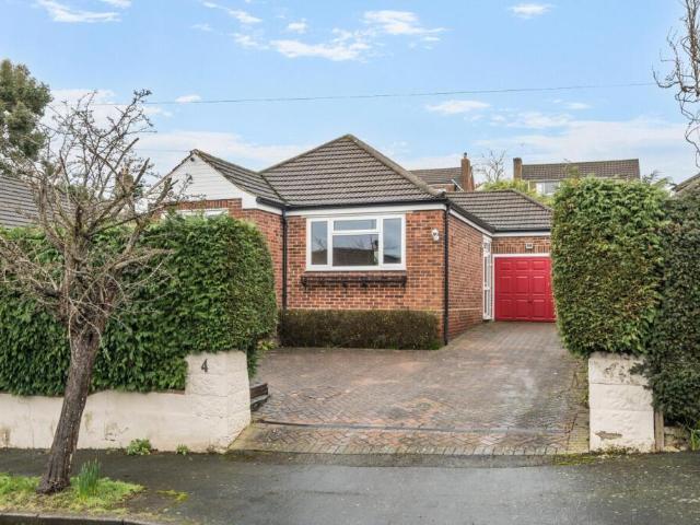 2 bedroom detached house for sale
