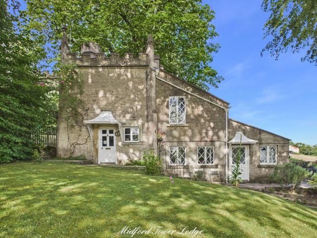 2 bedroom detached house for sale