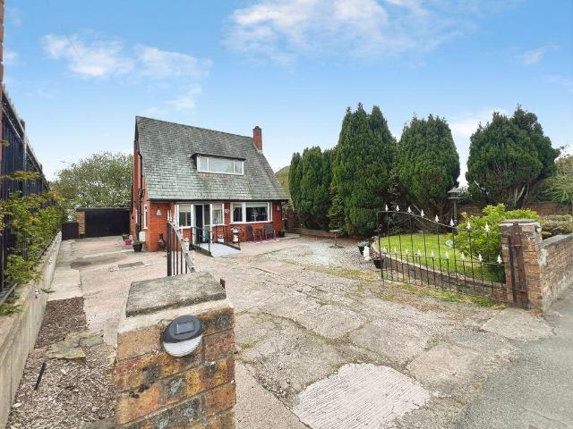 2 bedroom detached house for sale