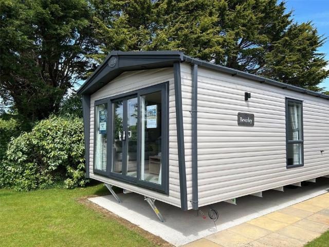 2 bedroom detached house for sale