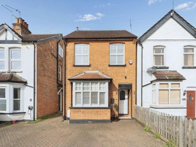 2 bedroom detached house for sale