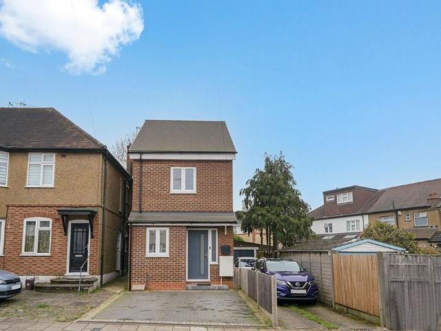 2 bedroom detached house for sale
