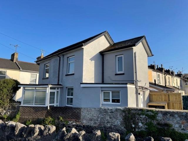 2 bedroom detached house for sale