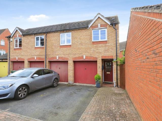 2 bedroom detached house for sale