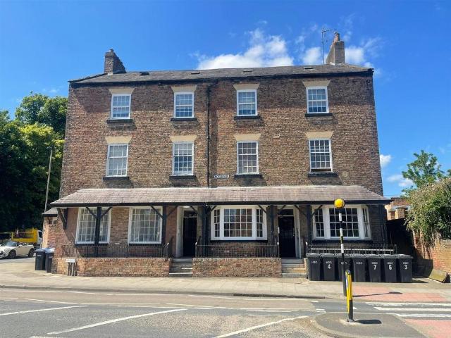 2 bedroom detached house for sale