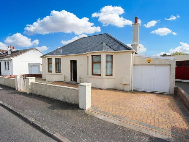 2 bedroom detached house for sale