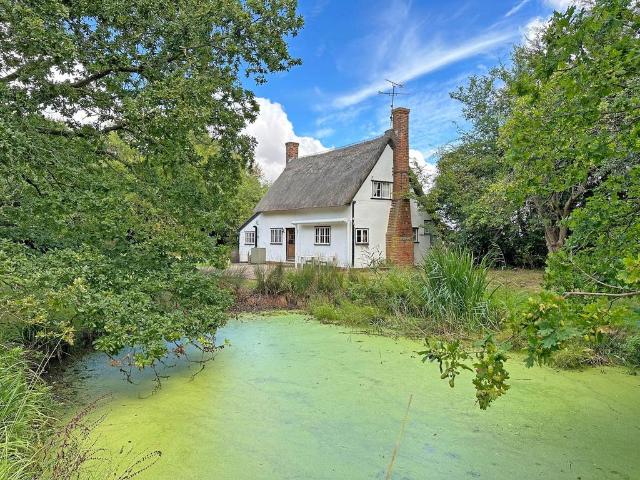 2 bedroom detached house for sale