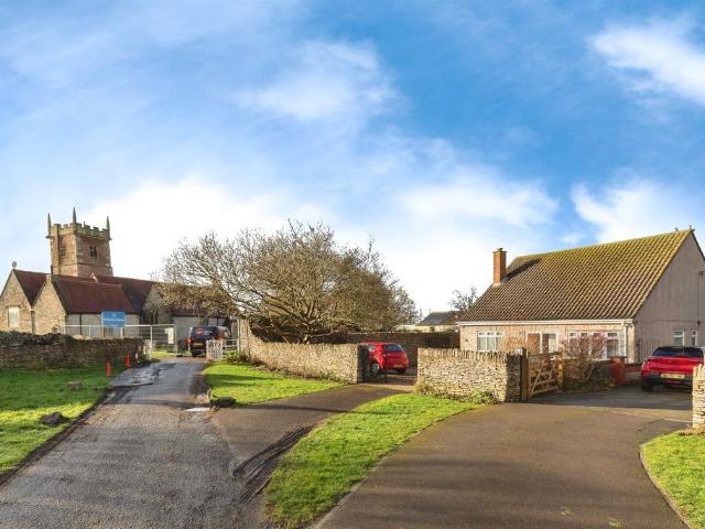 2 bedroom detached house for sale