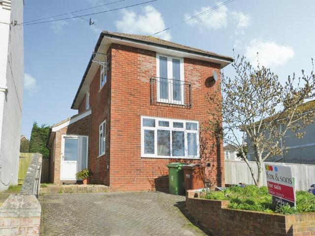 2 bedroom detached house for sale