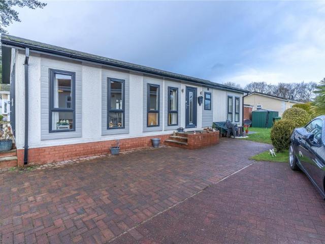 2 bedroom detached house for sale