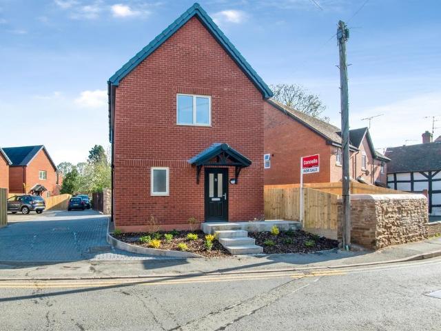 2 bedroom detached house for sale