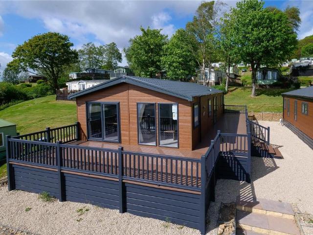 2 bedroom detached house for sale