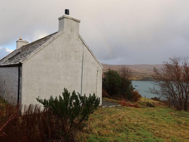 2 bedroom detached house for sale