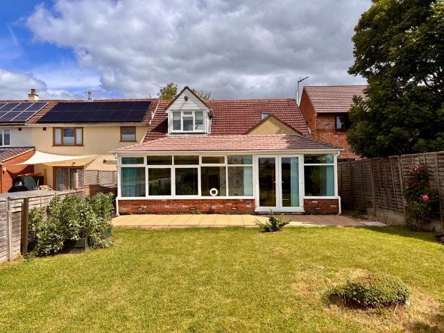 2 bedroom detached house for sale
