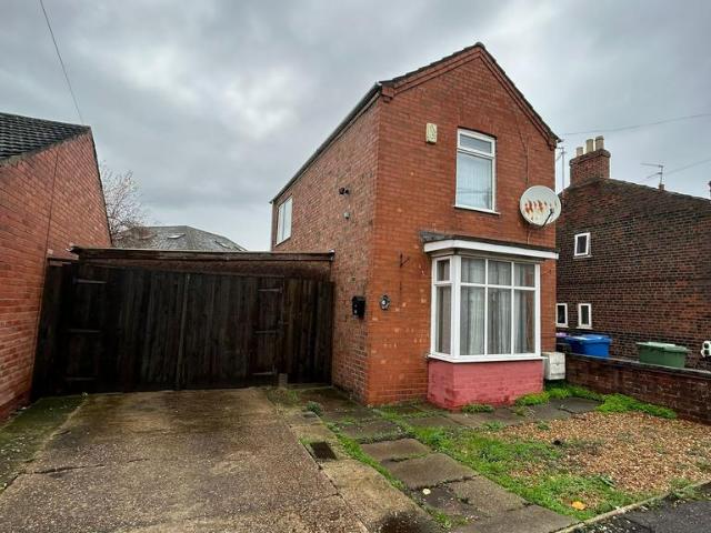 2 bedroom detached house for sale