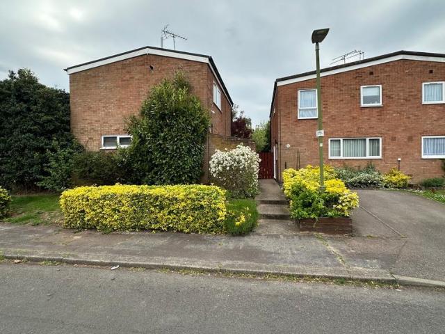 2 bedroom detached house for sale