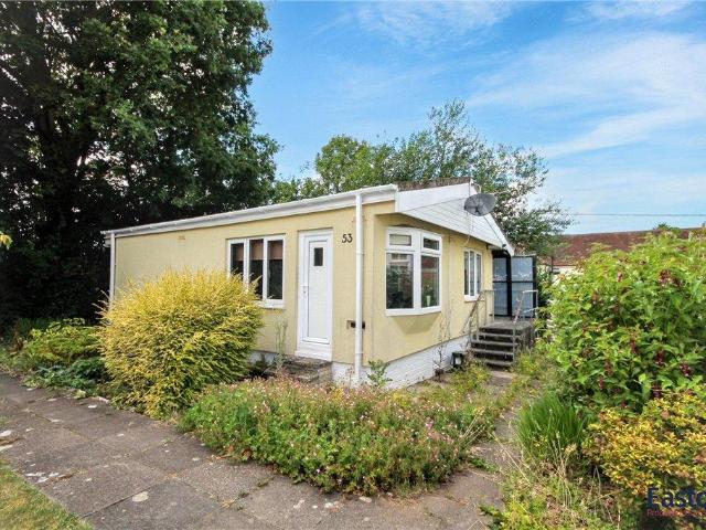 2 bedroom detached house for sale