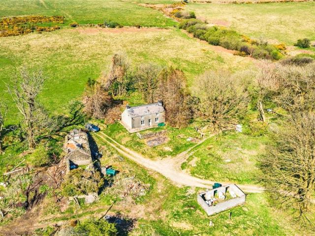 2 bedroom detached house for sale