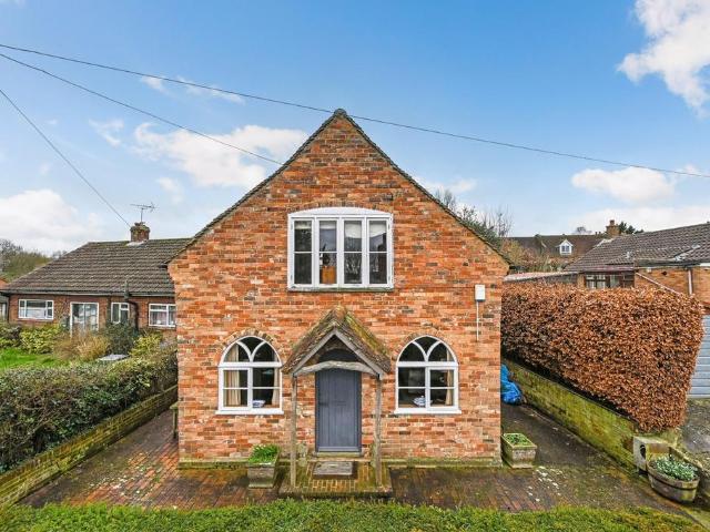 2 bedroom detached house for sale