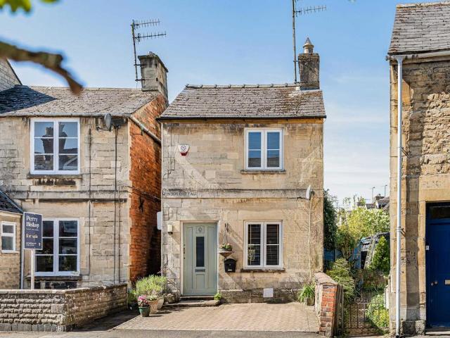 2 bedroom detached house for sale
